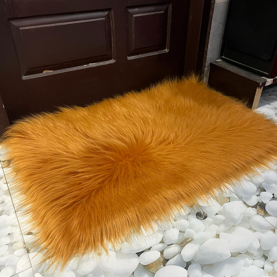 Buy Fur Carpets Online, Buy Fur Rugs in India @Upto 55% OFF - Loomsale ...